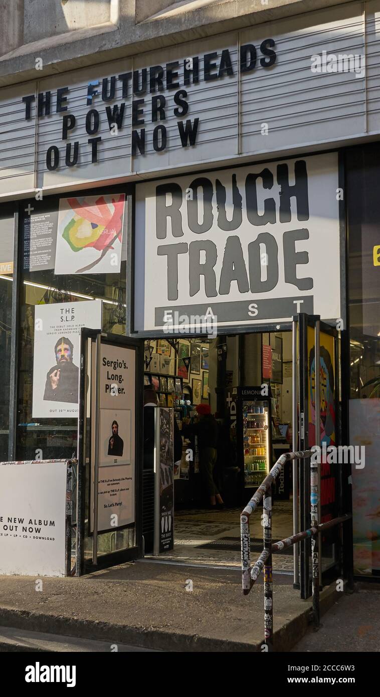 Rough trade records Banque de photographies et d’images à haute ...