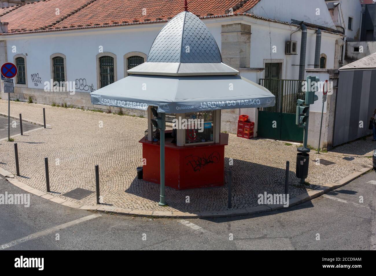 Kiosque à tabac Banque de photographies et d’images à haute résolution ...