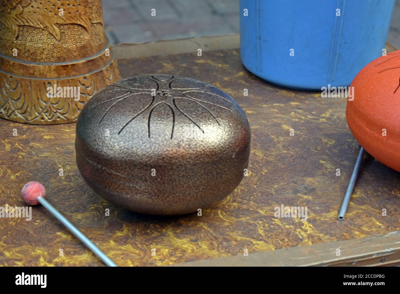 Tambour traditionnel Banque de photographies et d’images à haute ...