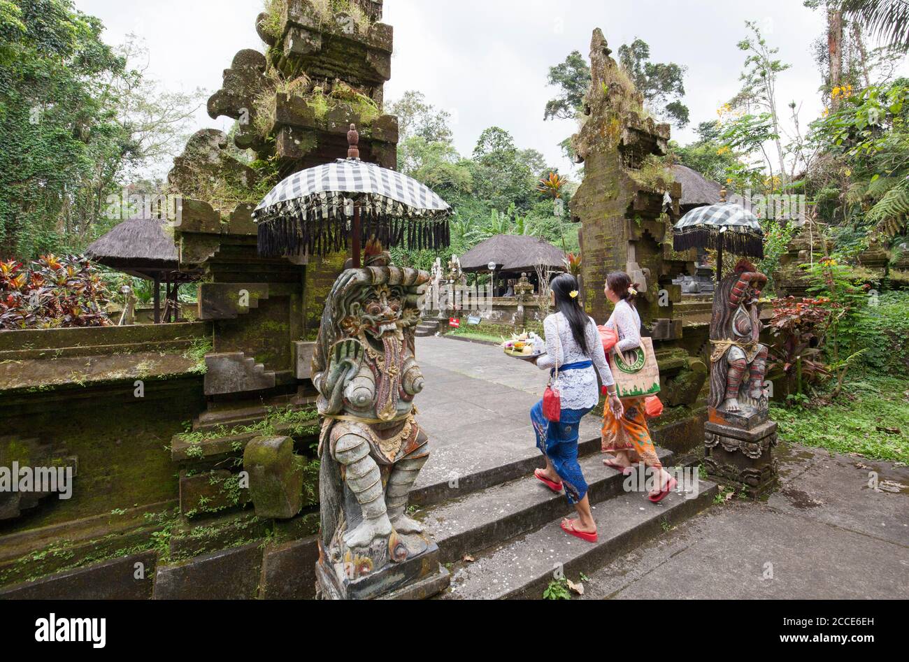 Batukaru temple Banque de photographies et d’images à haute résolution ...