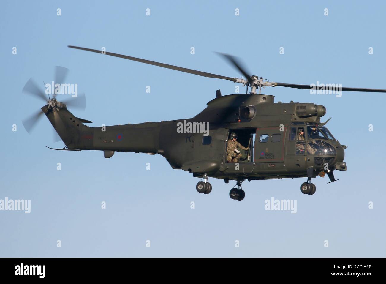 Puma helicopter raf Banque de photographies et d’images à haute ...
