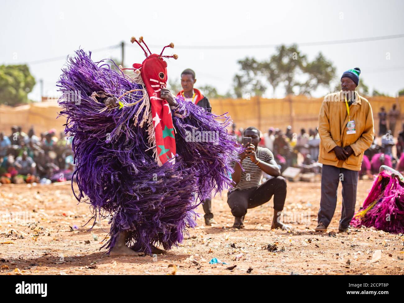 Masques danse au Festival Festima a Dedougou Burkina Faso Photo Stock Alamy