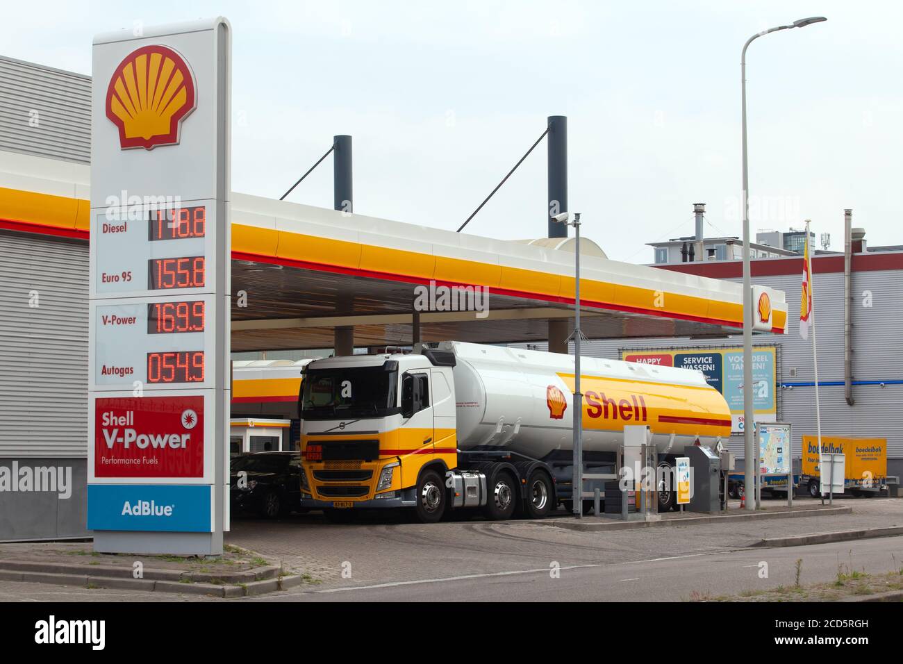 Shell truck Banque de photographies et d’images à haute résolution - Alamy