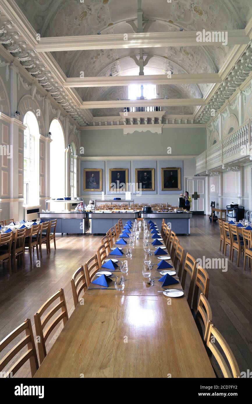 Dining hall cambridge university Banque de photographies et d’images à ...