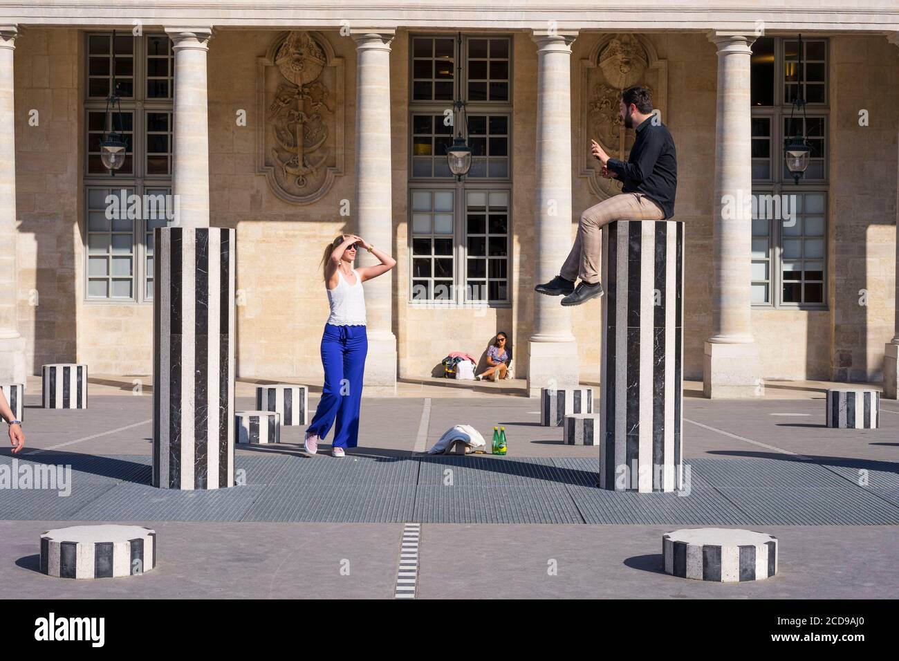 Colonnes de buren paris Banque de photographies et d’images à haute ...