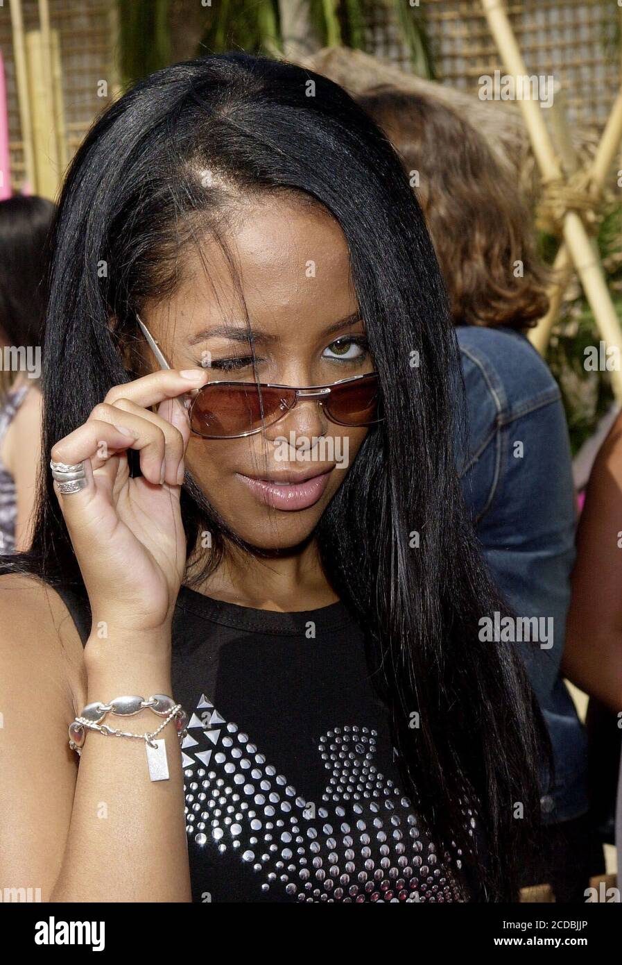 Aaliyah 2000 Banque de photographies et d’images à haute résolution - Alamy