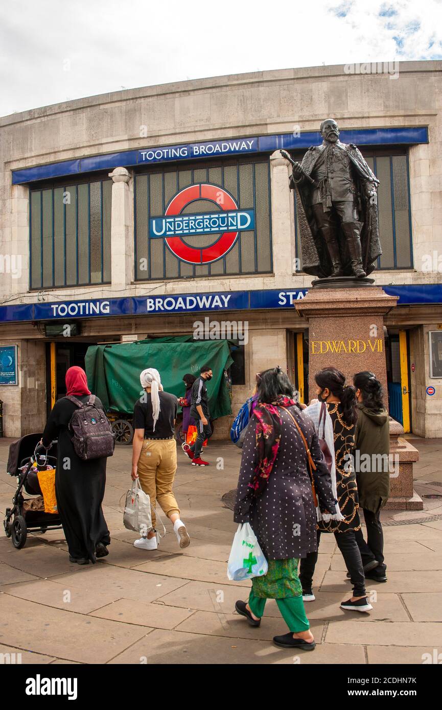 Tooting broadway underground Banque de photographies et d’images à ...