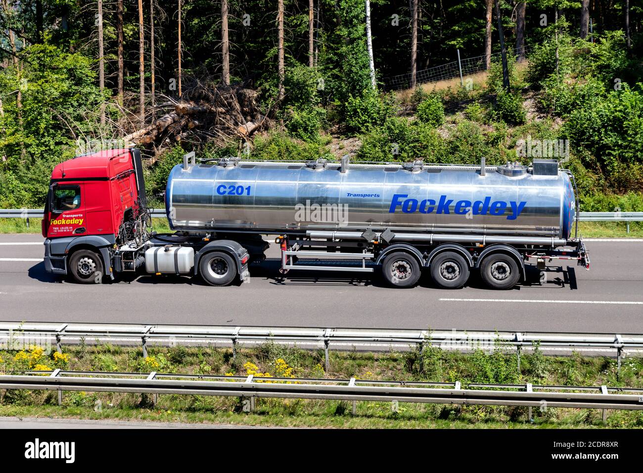Fockedey Mercedes-Benz Actros camion avec remorque-citerne sur ...