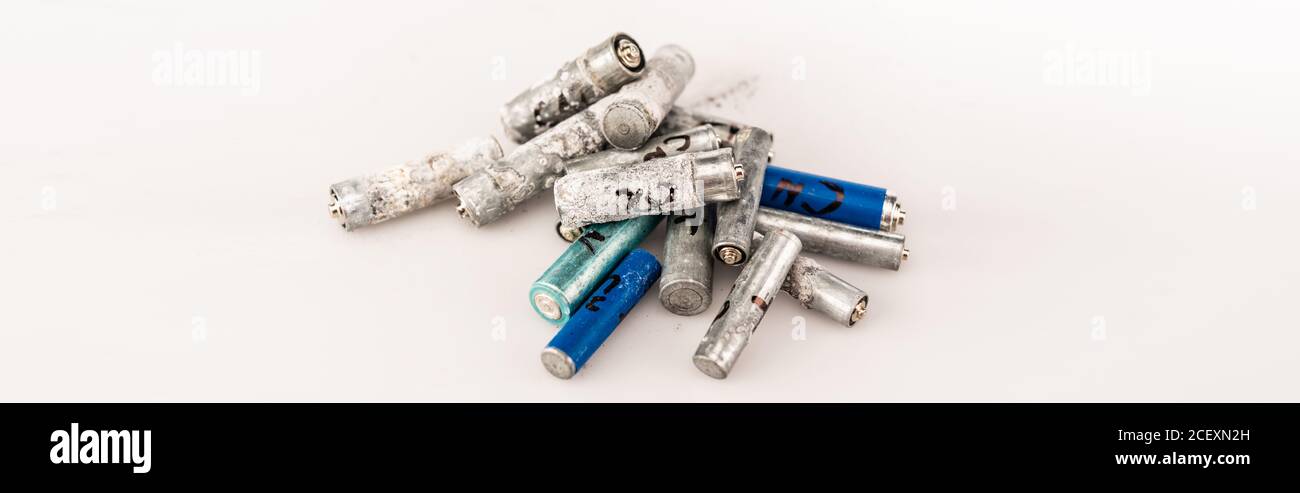 Tas de piles usagées Banque de photographies et d’images à haute ...