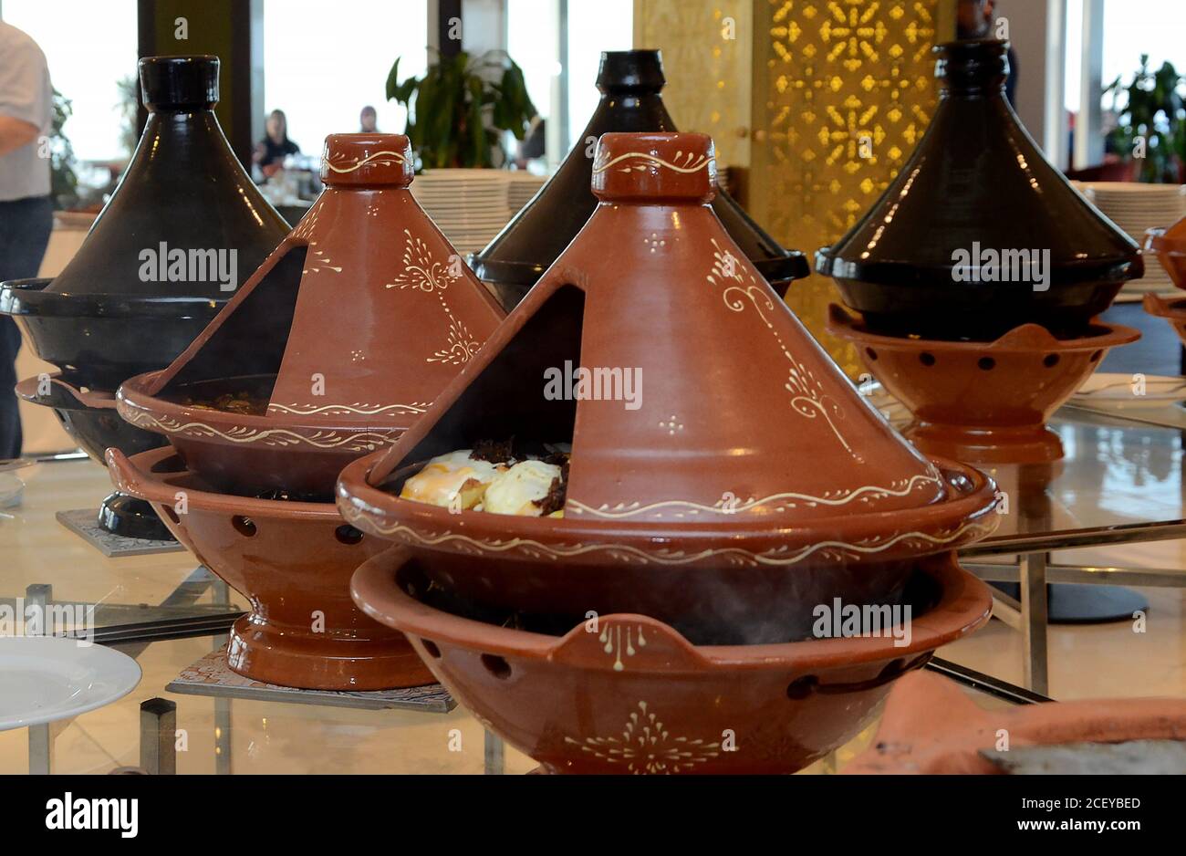 Tajines marocains Banque de photographies et d’images à haute ...