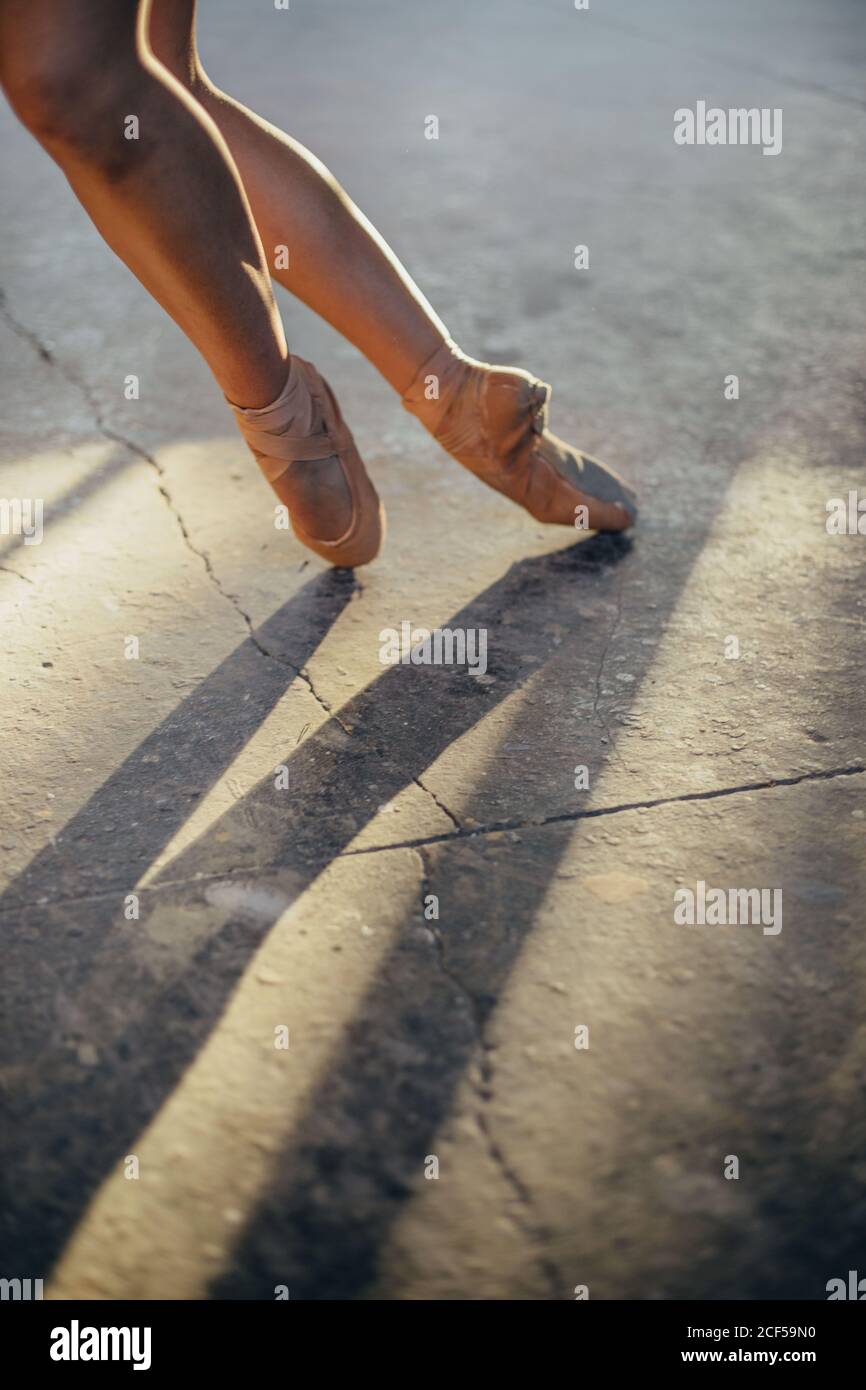 Position De Ballet Banque d'image et photos - Alamy