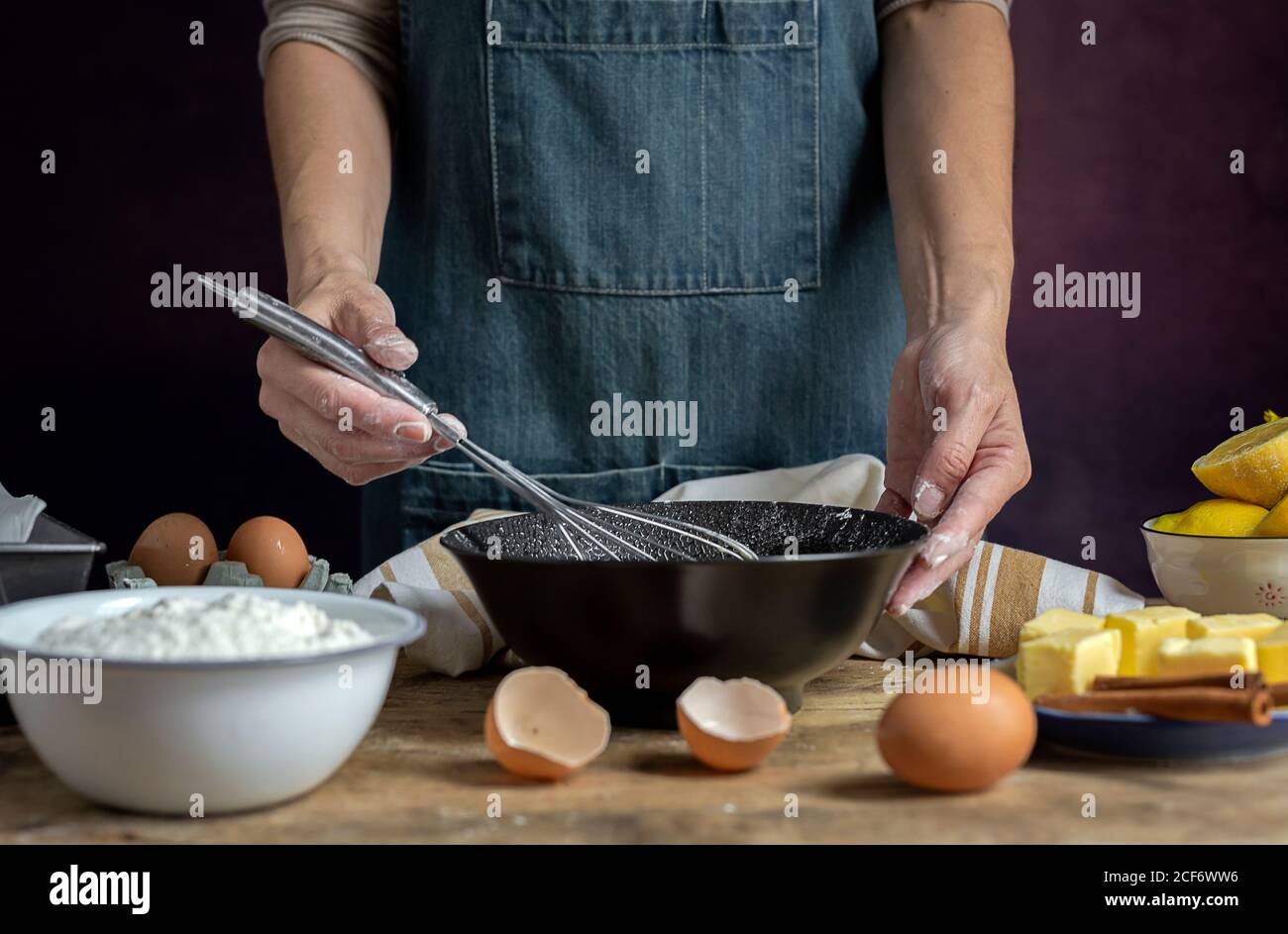 Fouetter femme Banque de photographies et d’images à haute résolution ...