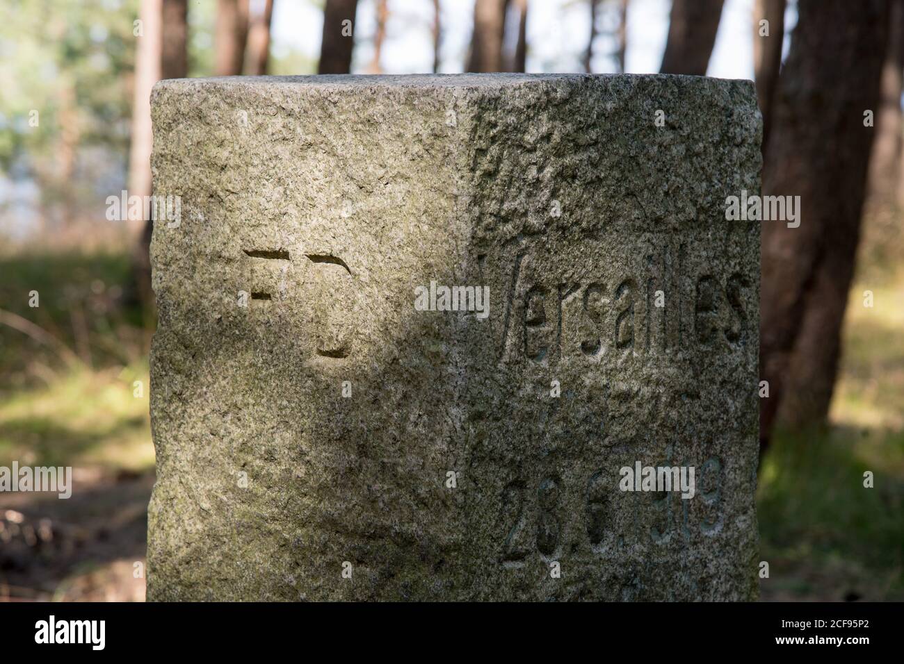 Freie Stadt Danzig/Deutschland et la pierre frontière du troisième ...