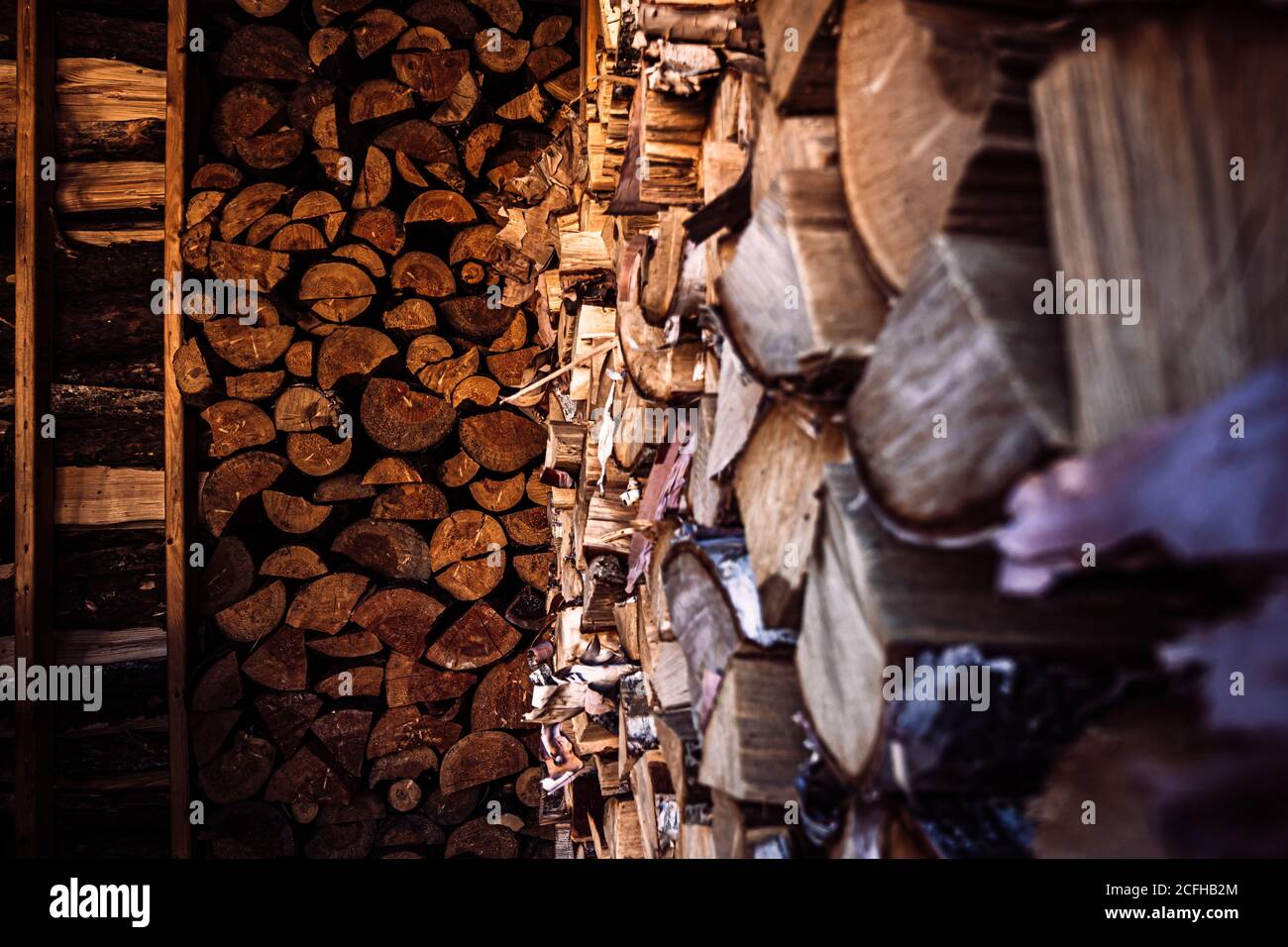 Hangar à bois Banque de photographies et d’images à haute résolution ...