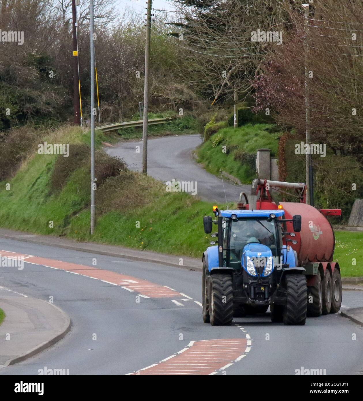 Route principale du tracteur Banque de photographies et d’images à ...