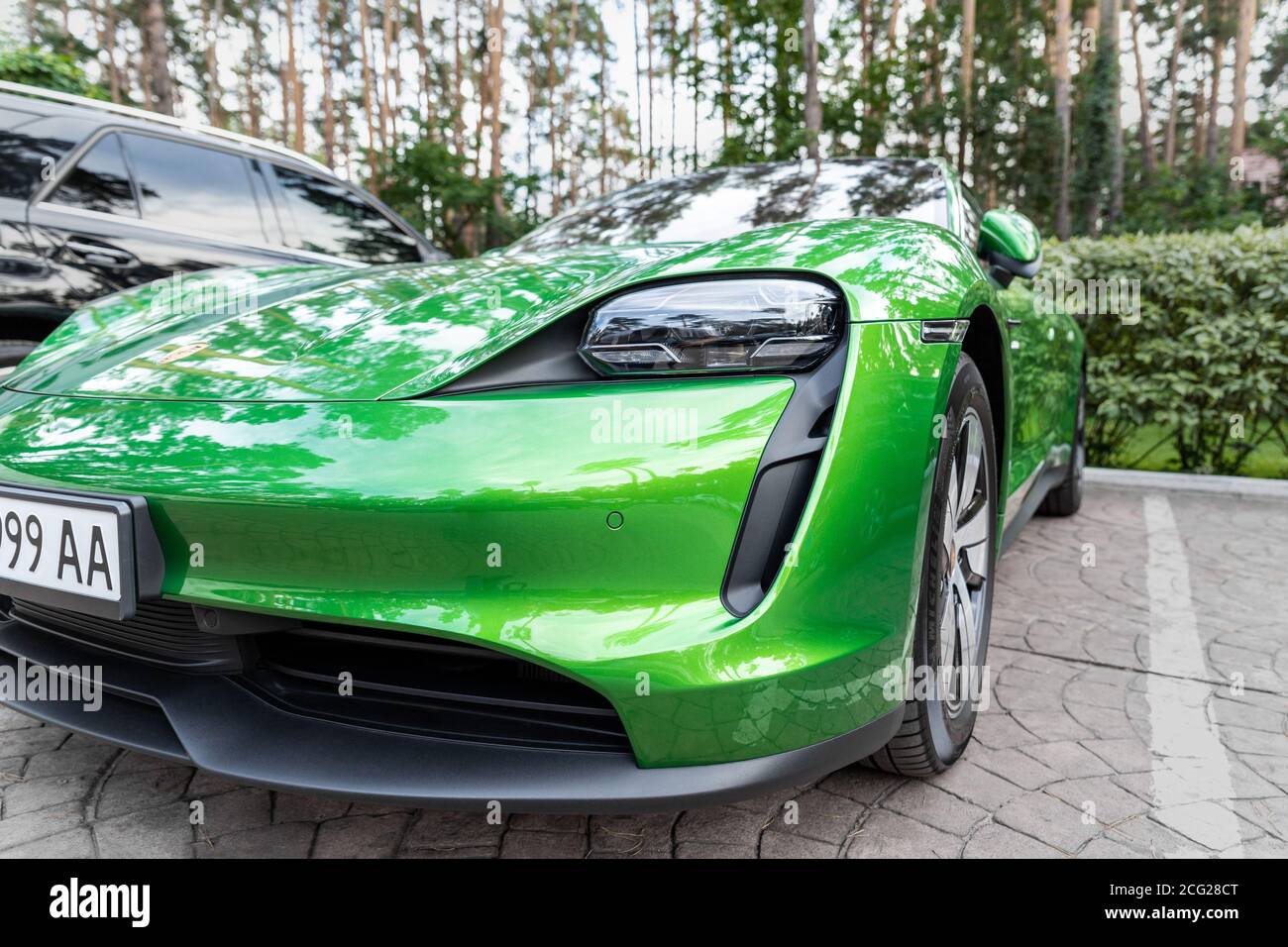 Kiev, Ukraine - 6 septembre 2020: Nouvelle voiture de sport électrique ...