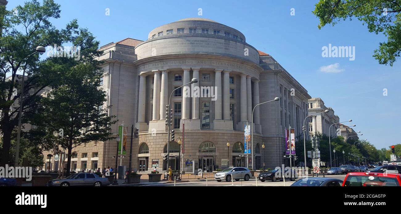 Ronald reagan building and international trade center Banque de ...