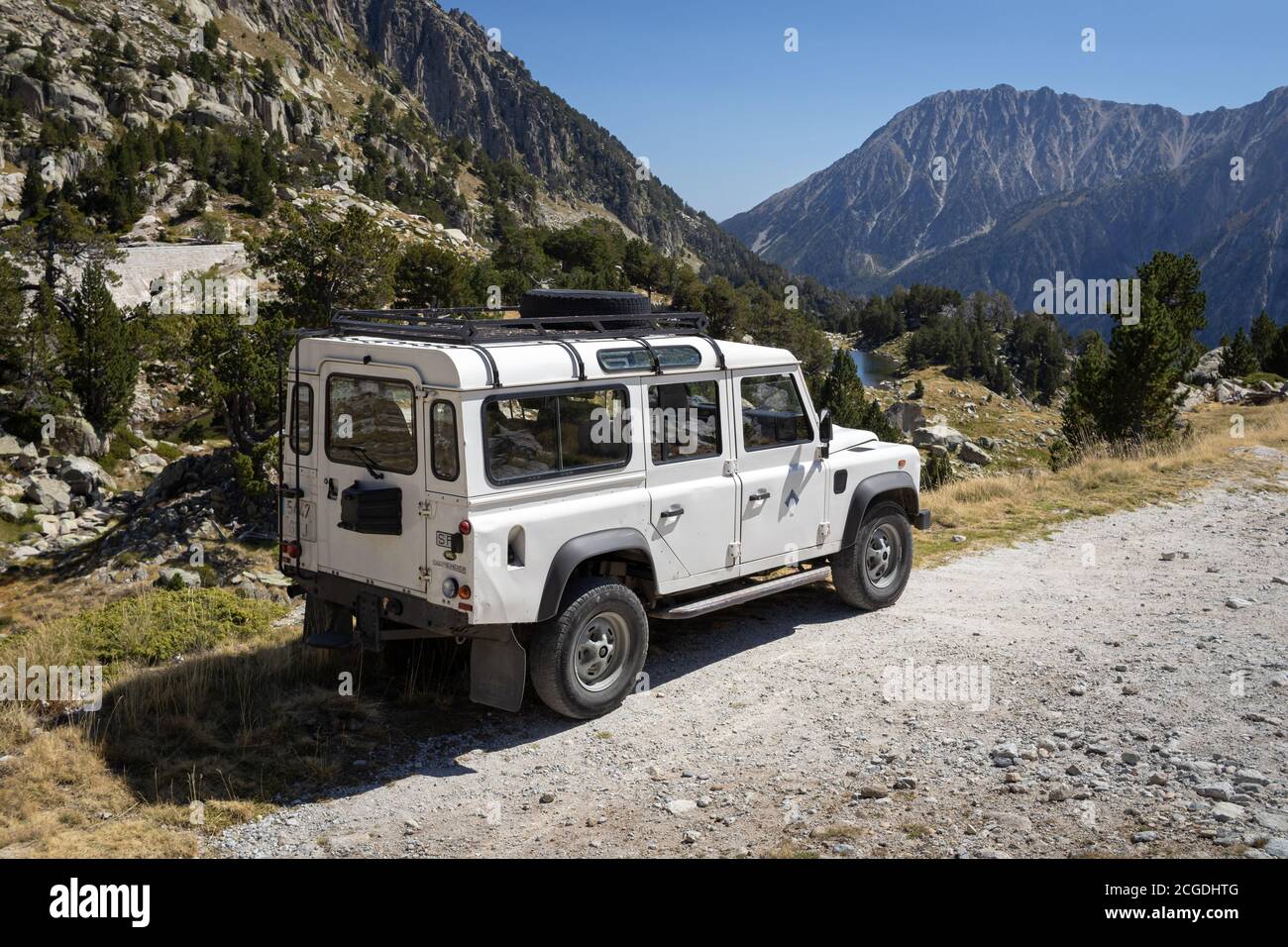 Land rover defender 110 Banque de photographies et d’images à haute ...