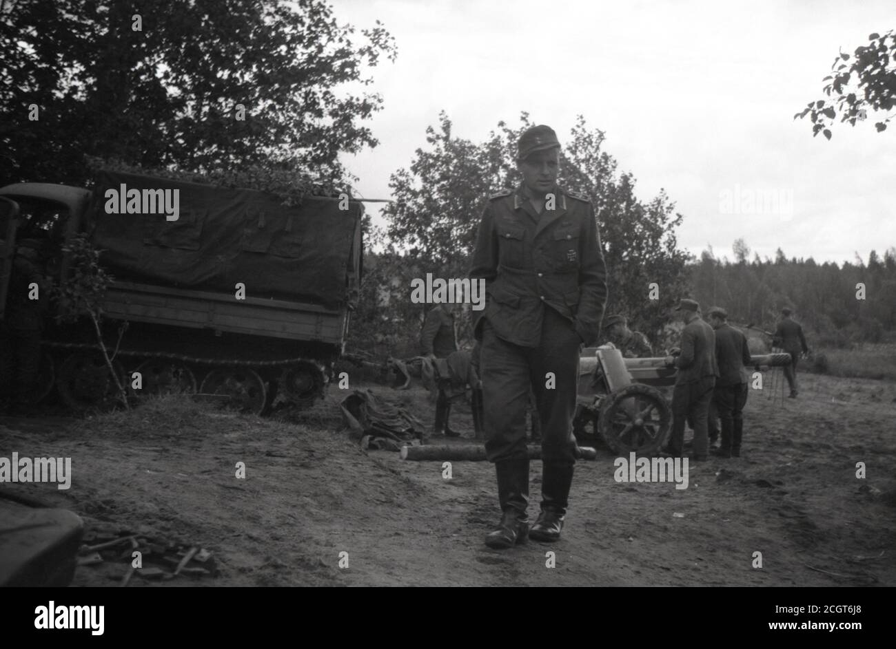 Weltkrieg Wehrmacht Heer Raupenschlepper Ost RSO mit Panzerabwehrkanone ...