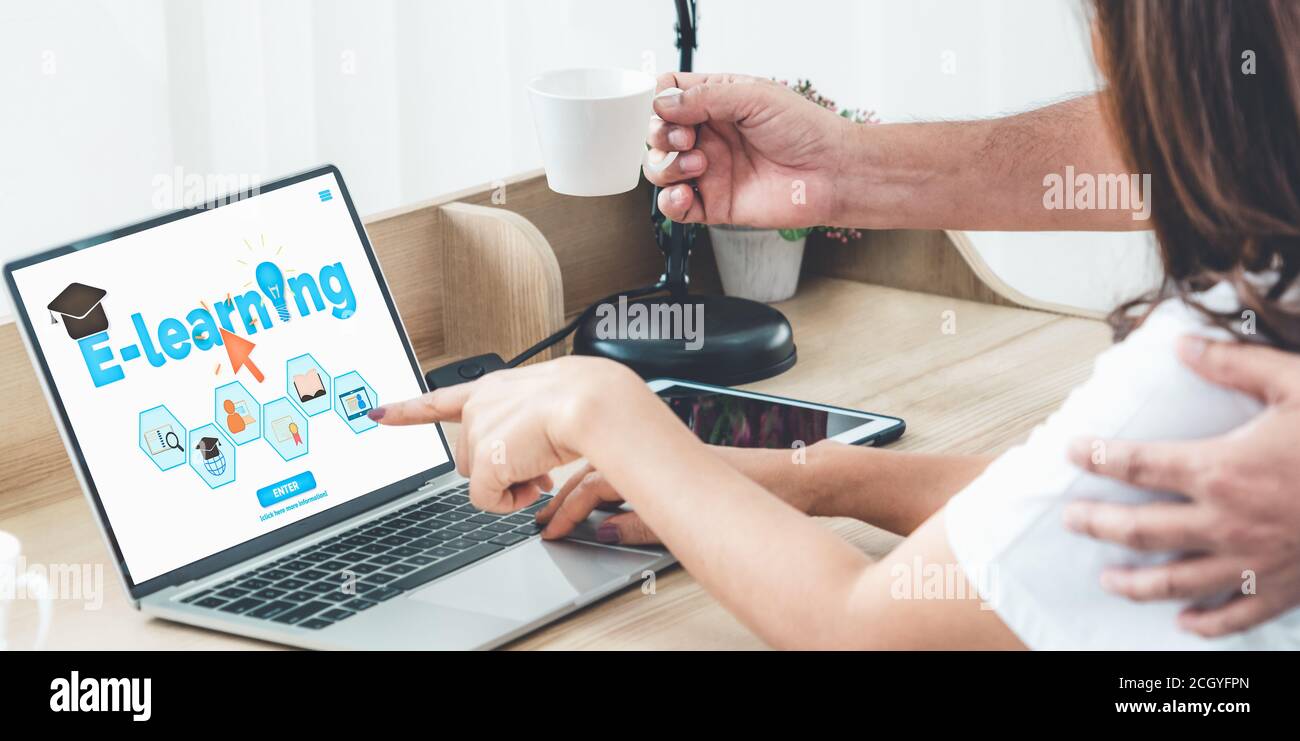 E-learning et formation en ligne pour les étudiants et les étudiants concept. Technologie de ...