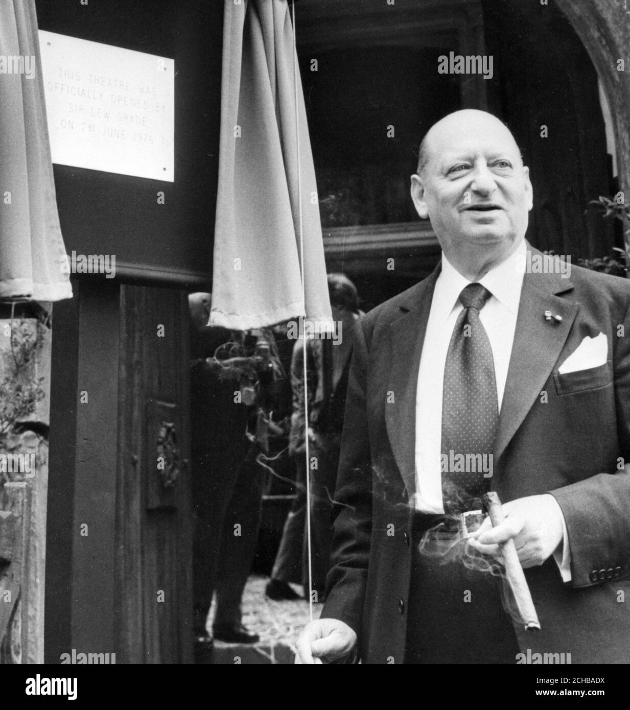 Sir Lew Grade, qui a reçu le titre de Peerage de la vie dans la ...