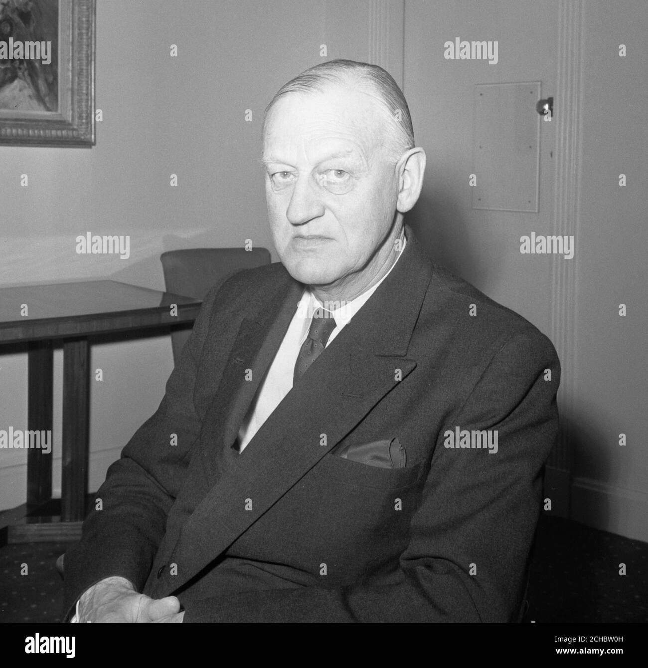 Lord norman brook Banque d'images noir et blanc - Alamy