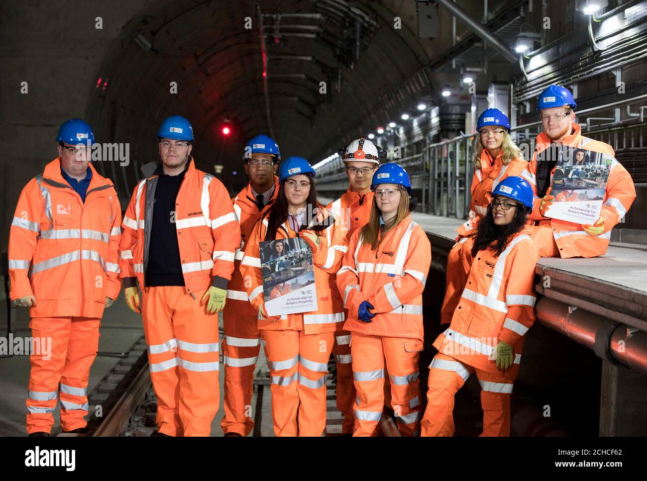 Nouveaux tunnels de canal Banque de photographies et d’images à haute ...