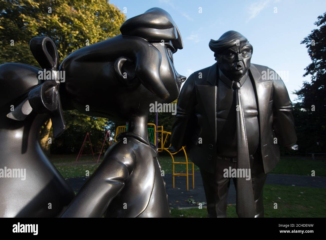 Une statue de Matilda de Roald Dahl est dévoilée dans le Grand ...