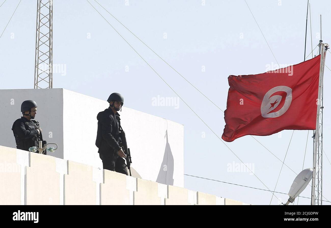 Police tunisie Banque de photographies et d’images à haute résolution ...