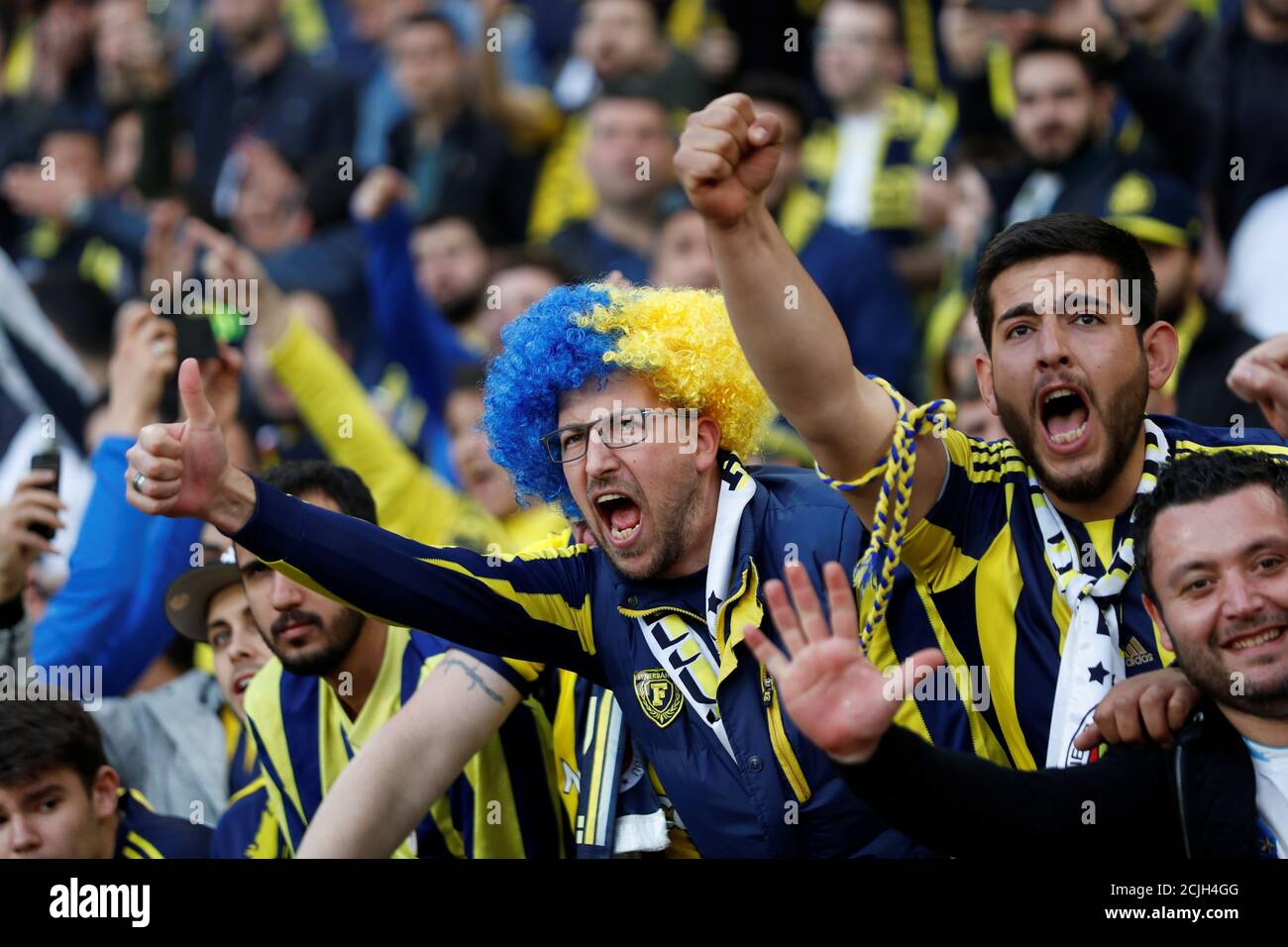 Turkish football fans turkey Banque de photographies et d’images à ...