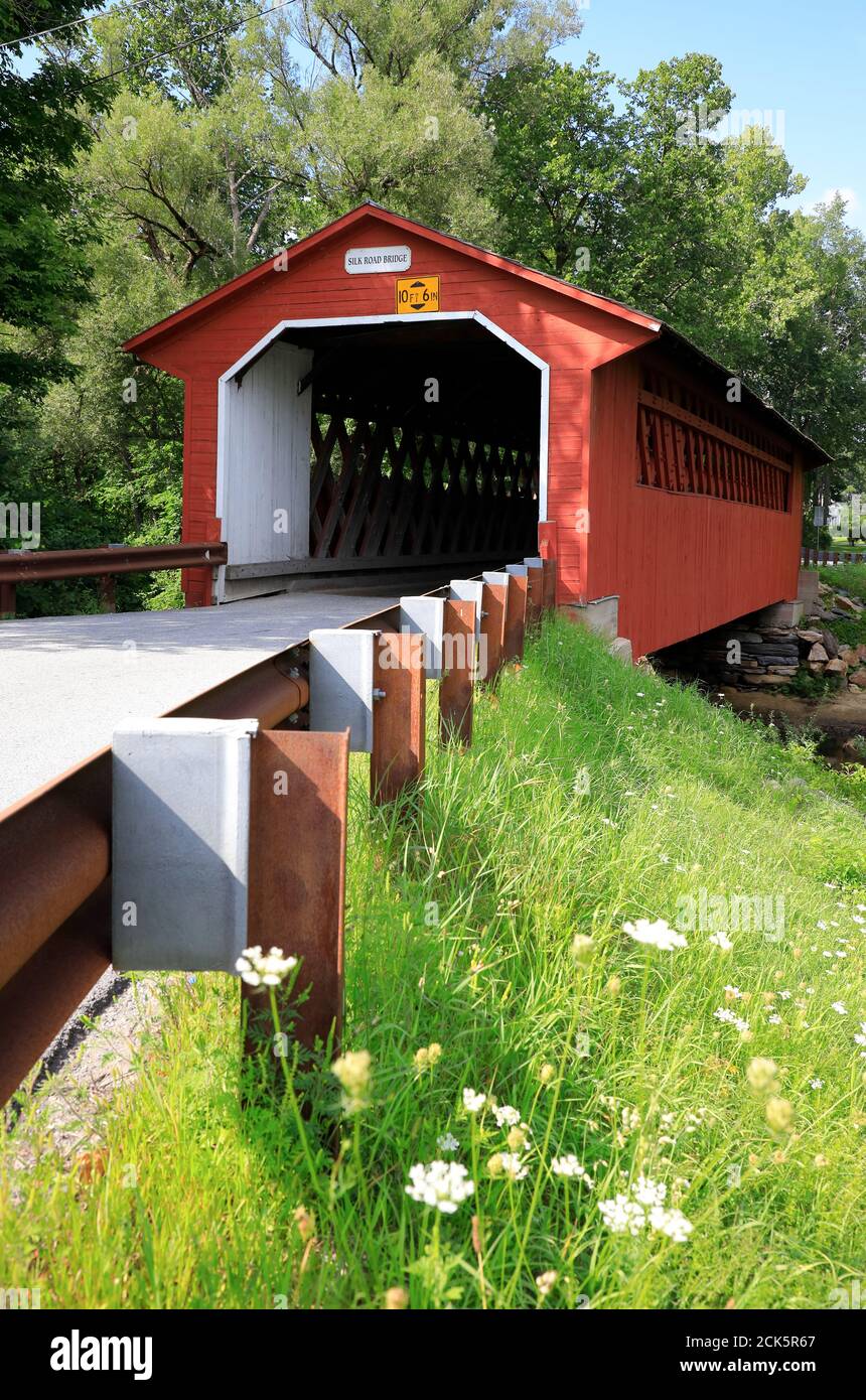 Pont Couvert Rural Banque d'image et photos - Alamy