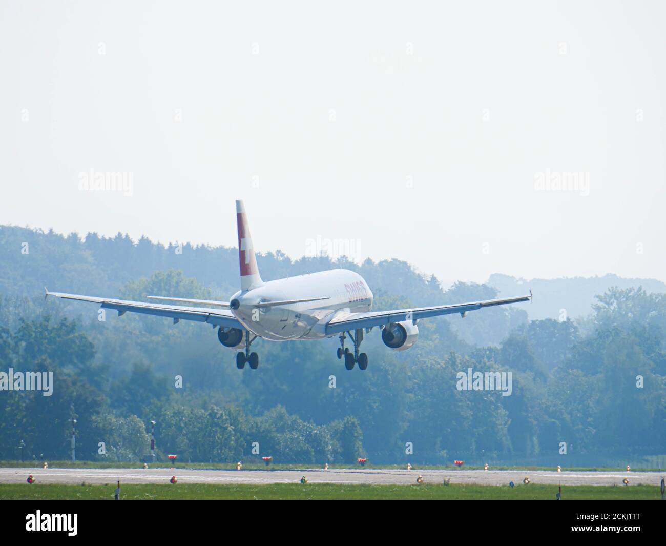 Avion de ligne swissair Banque de photographies et d’images à haute ...