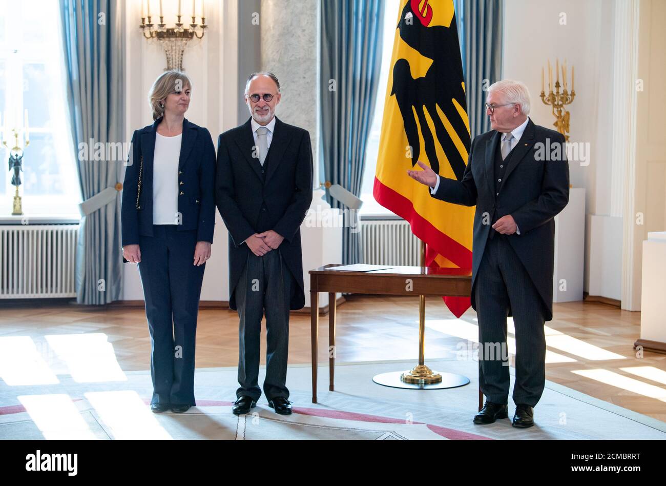 With his wife veronique Banque de photographies et d’images à haute ...