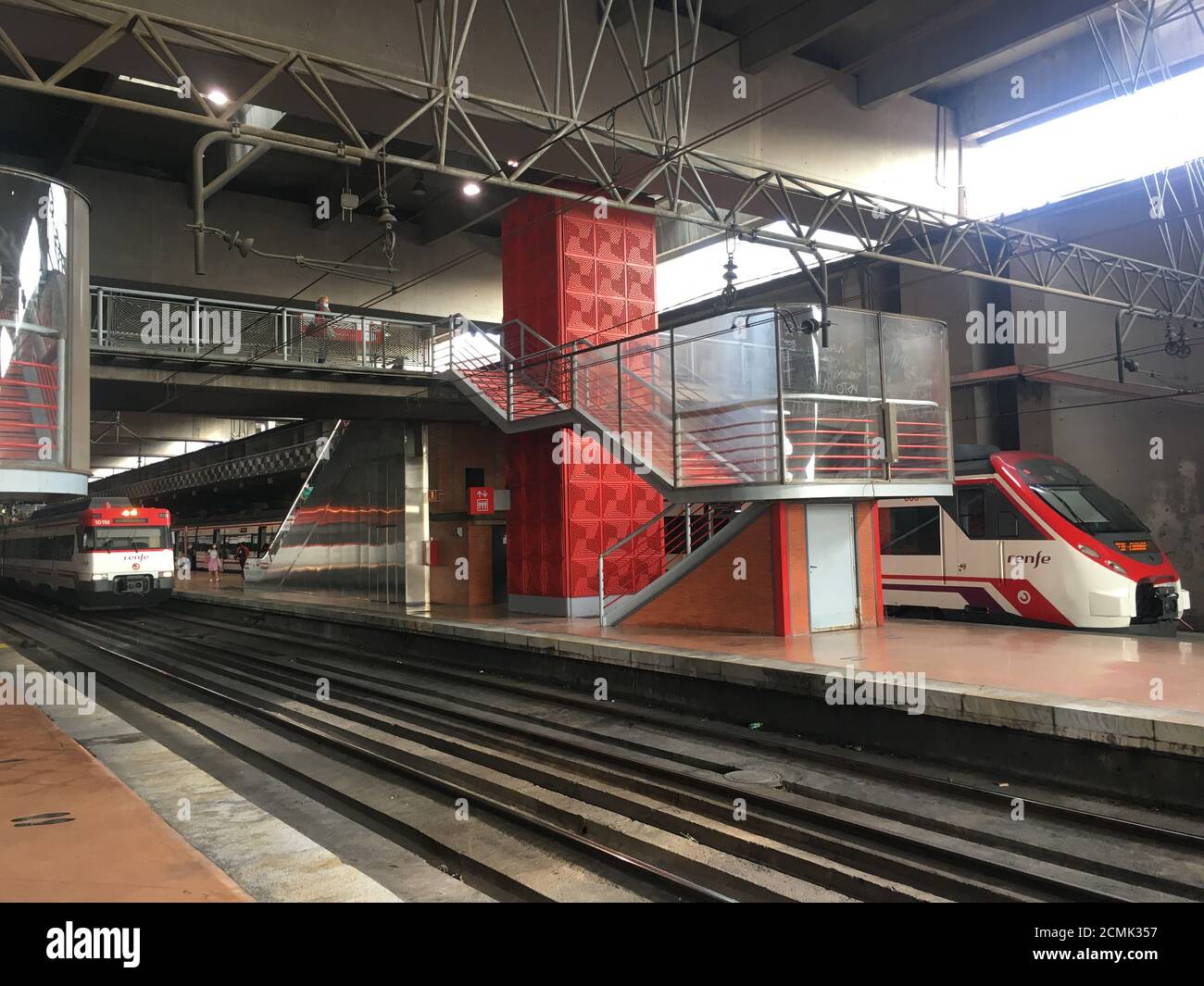 Gare de cercanias de atocha Banque de photographies et d’images à haute ...