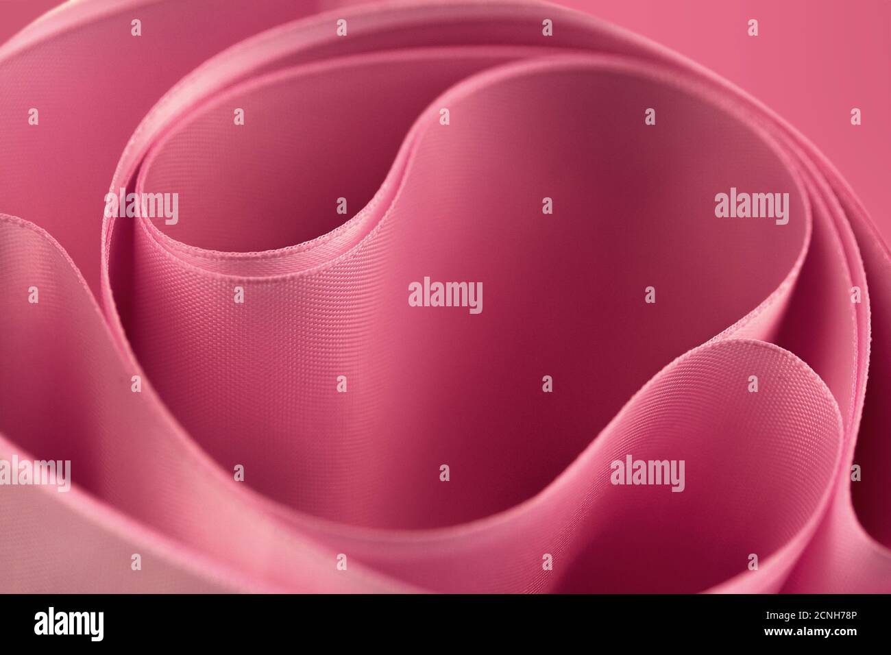 Pink silk fabric texture drapery Banque de photographies et d’images à ...