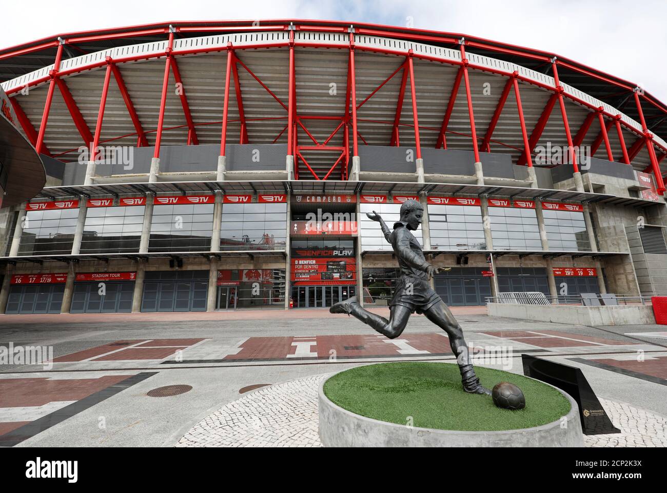 Eusebio statue Banque de photographies et d’images à haute résolution ...