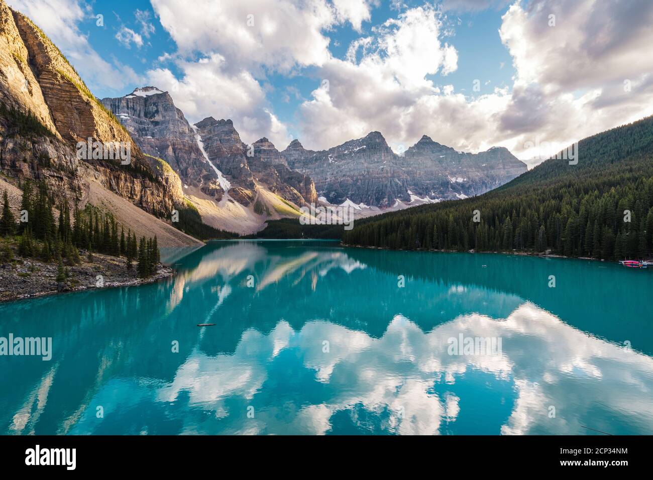 Moraine Lake Alberta Canada Banque d'image et photos - Alamy