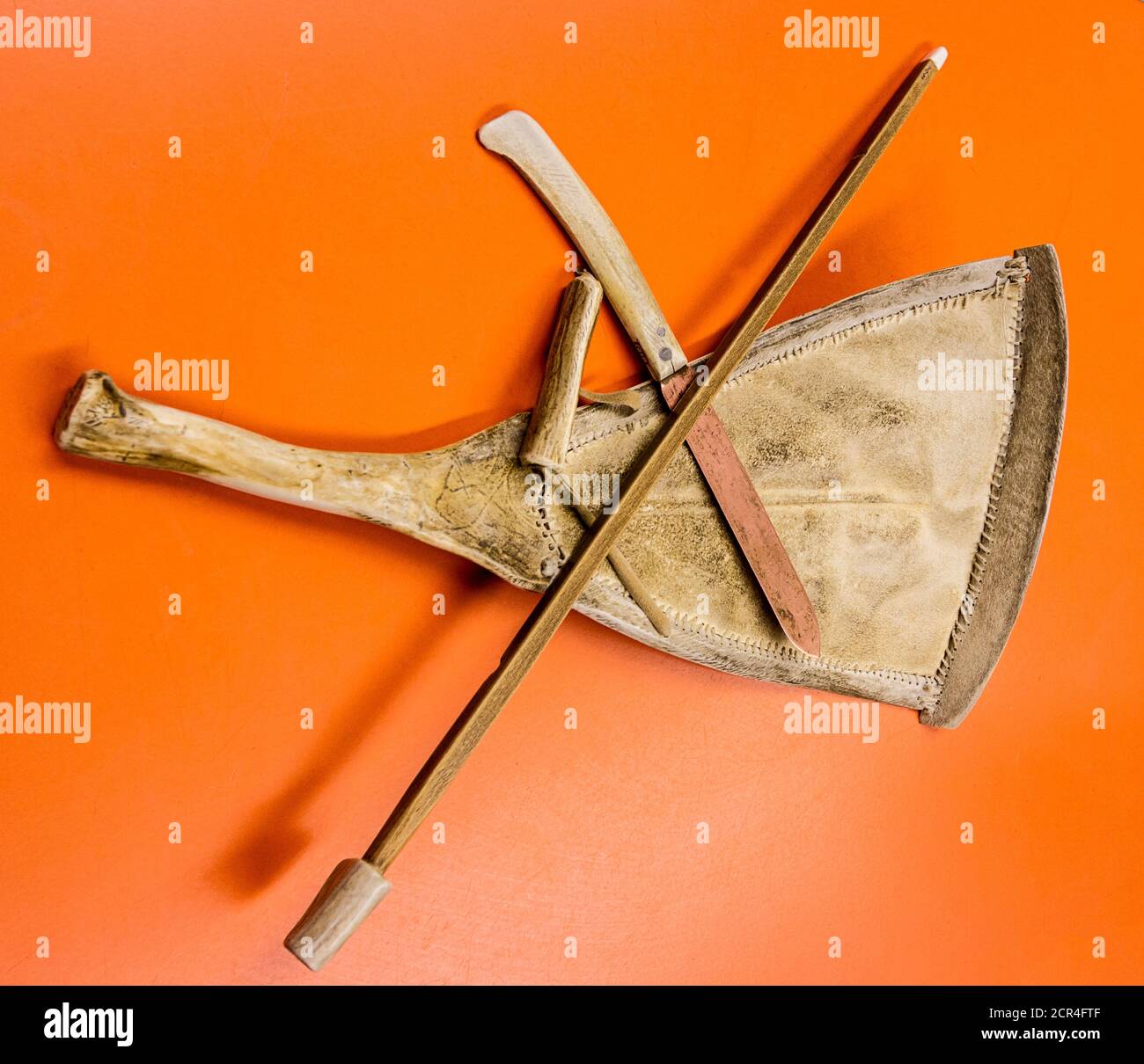 Outils utilisés par les peuples 'Inuit du Caribou' dans l'arctique ...