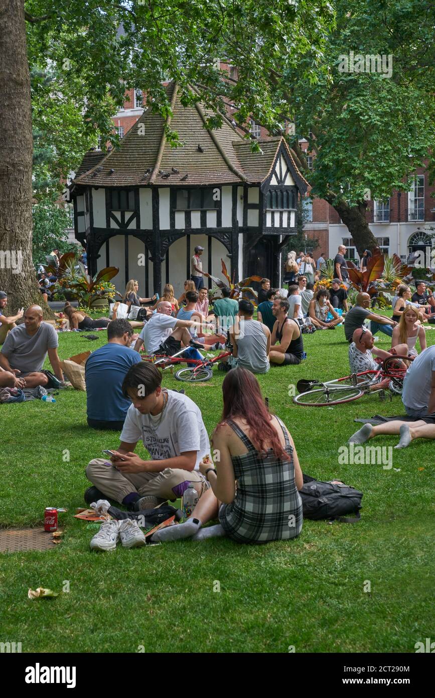 Soho square london Banque de photographies et d’images à haute ...