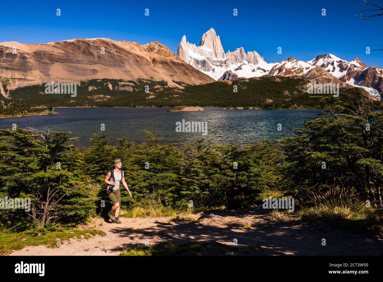 Randonnée au Lago Capri (lac Capri) avec le Mont Fitz Roy (alias Cerro ...