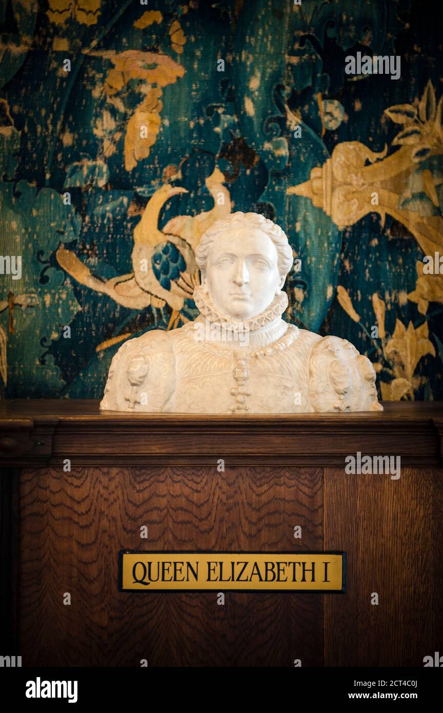 Queen elizabeth i statue Banque de photographies et d’images à haute ...