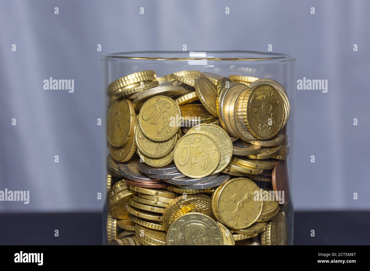 Payer Une Facture Banque d'image et photos - Alamy