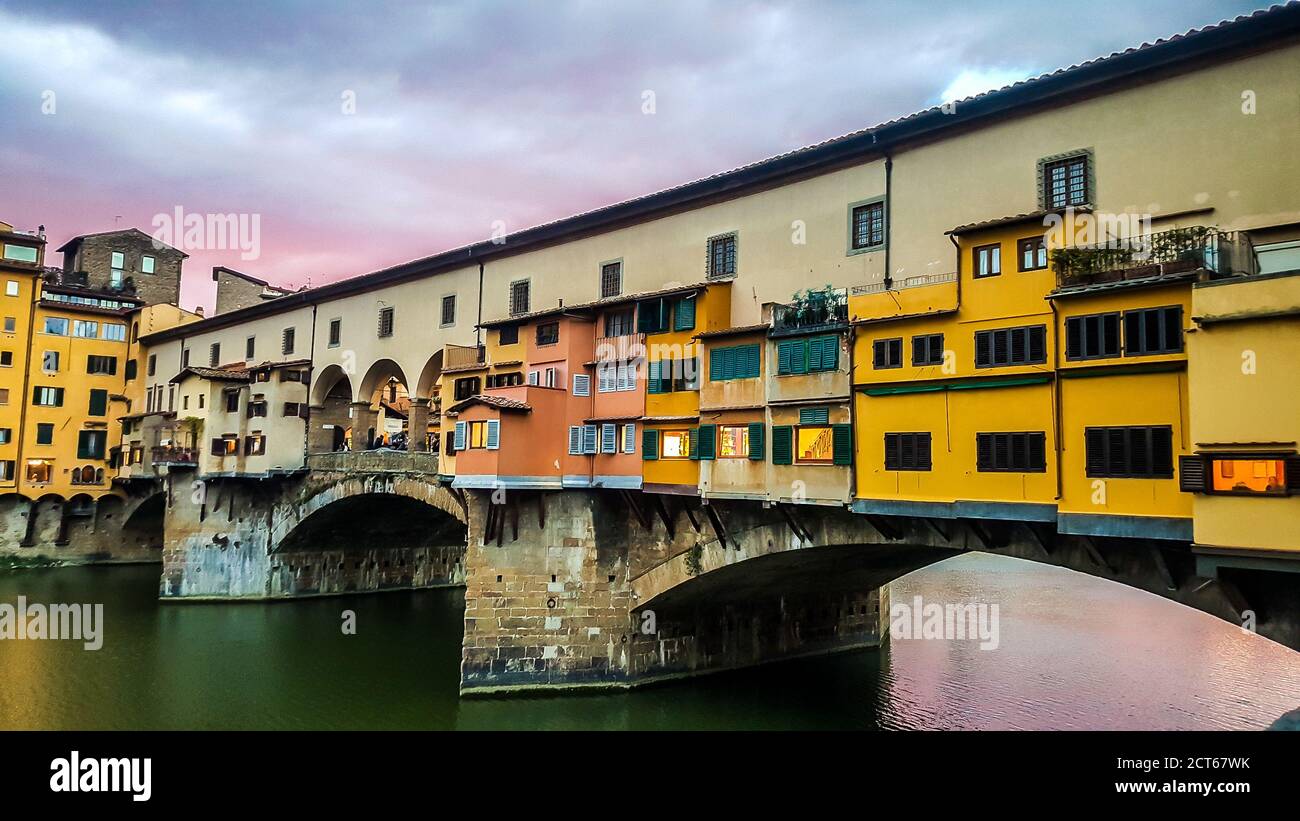 Pont en arc segmentaire Banque de photographies et d’images à haute ...