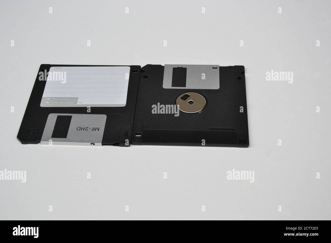 Disquettes. Deux unités de disquette à usage informatique, produit ...