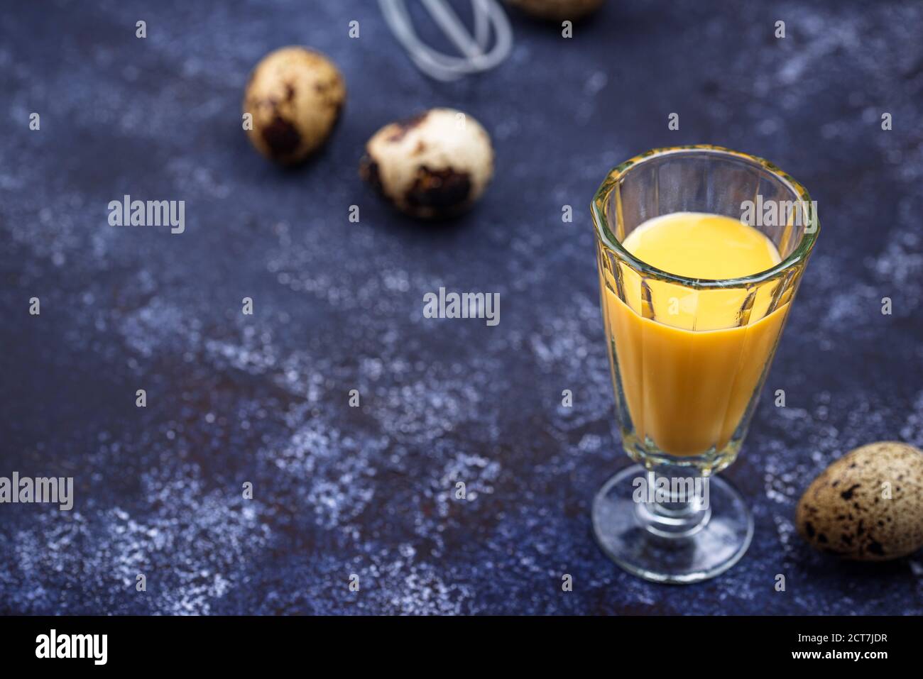 Vov liqueur Banque de photographies et d’images à haute résolution - Alamy