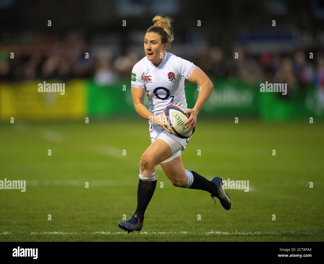 Femmes sarah Banque de photographies et d’images à haute résolution - Alamy