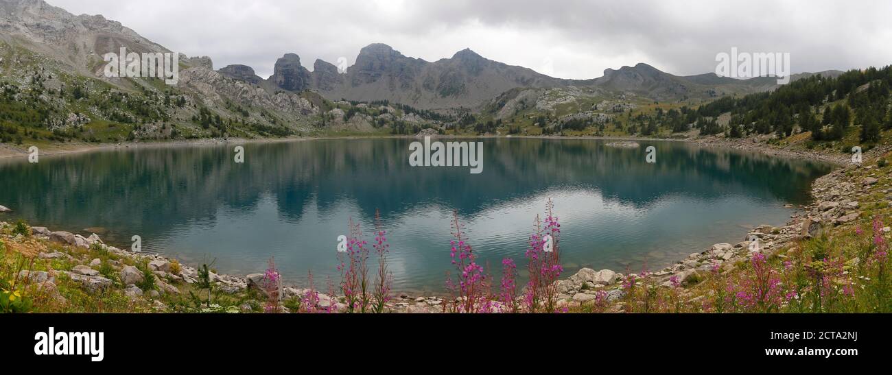 Val dallos Banque de photographies et d’images à haute résolution - Alamy
