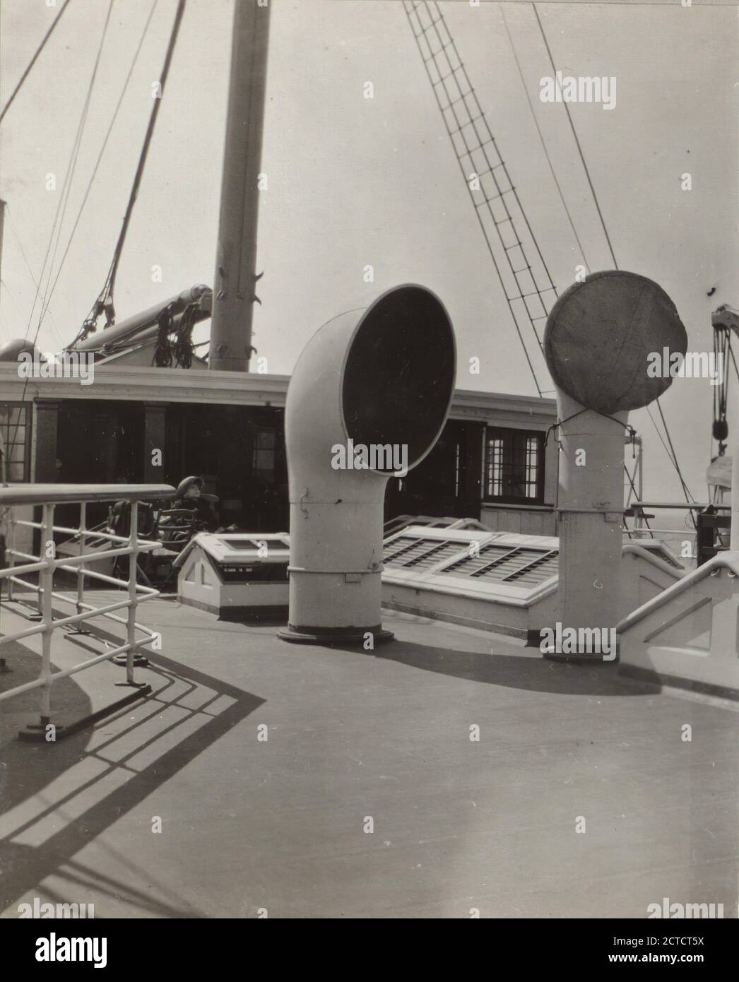 Cowls au sommet du Mohawk., 1915-03, Decks (navires), Ocean liners ...