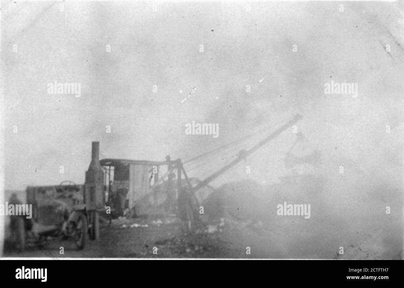 Vieille pelle Banque d'images noir et blanc - Alamy