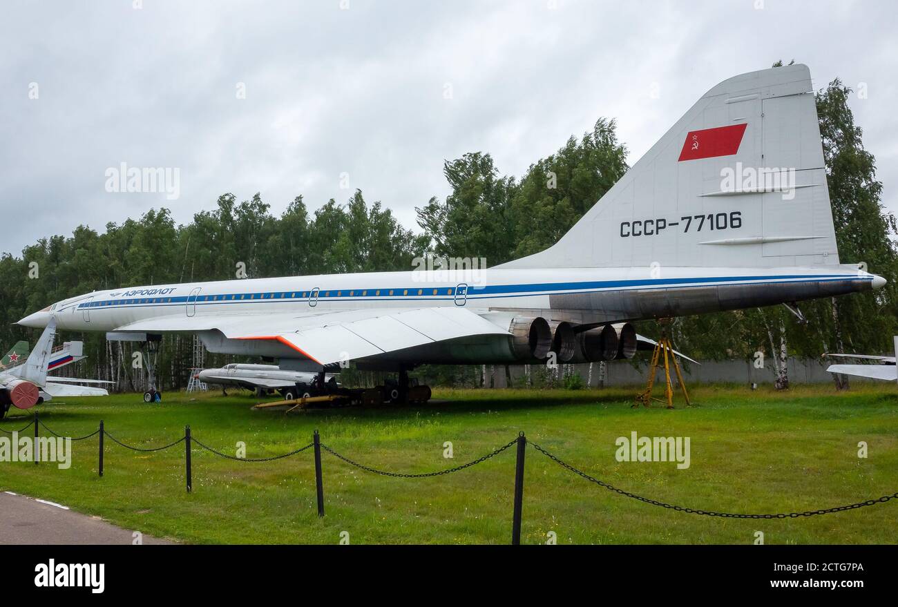 Tupolev tu 144 aircraft Banque de photographies et d’images à haute résolution - Alamy